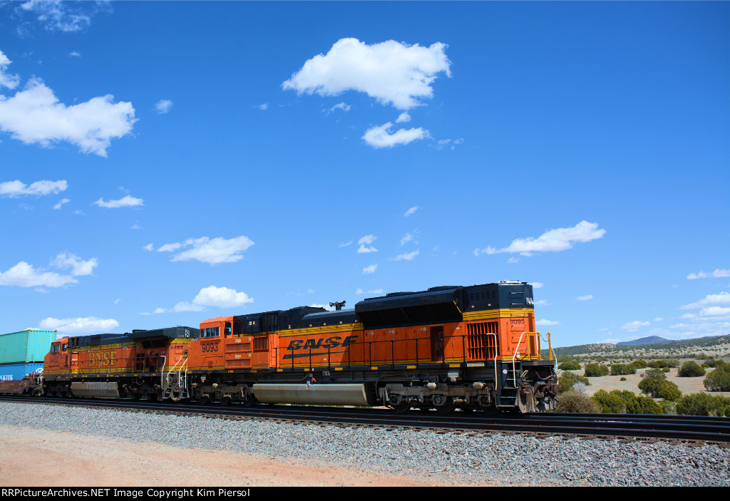 BNSF 9093 Pusher